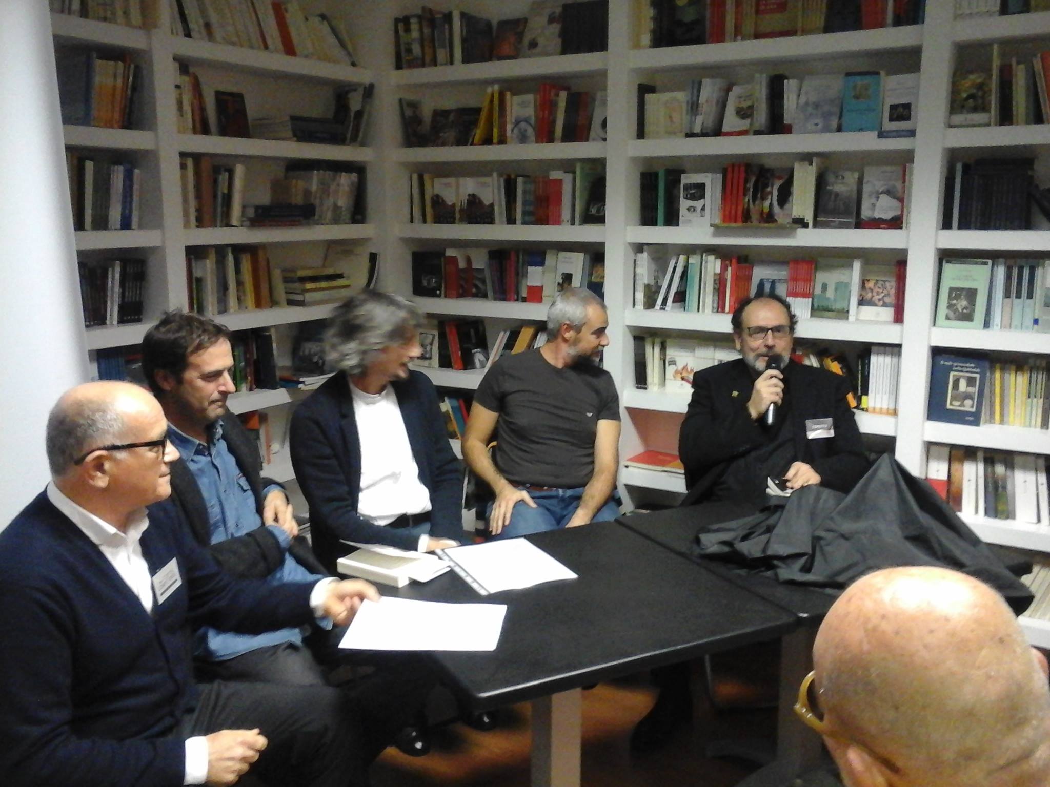 A guardia del barile di spuma – Michele Cecchini